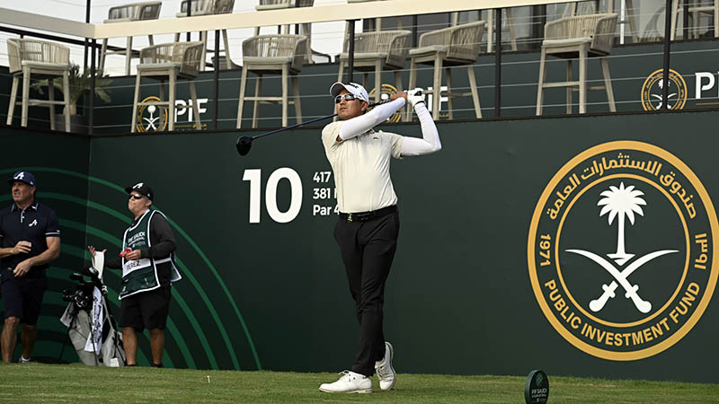 ‘สดมภ์’ เปิด 7 อันเดอร์ นำร่วมรอบแรก พีไอเอฟ ซาอุดิ อินเตอร์ฯ • Golftime